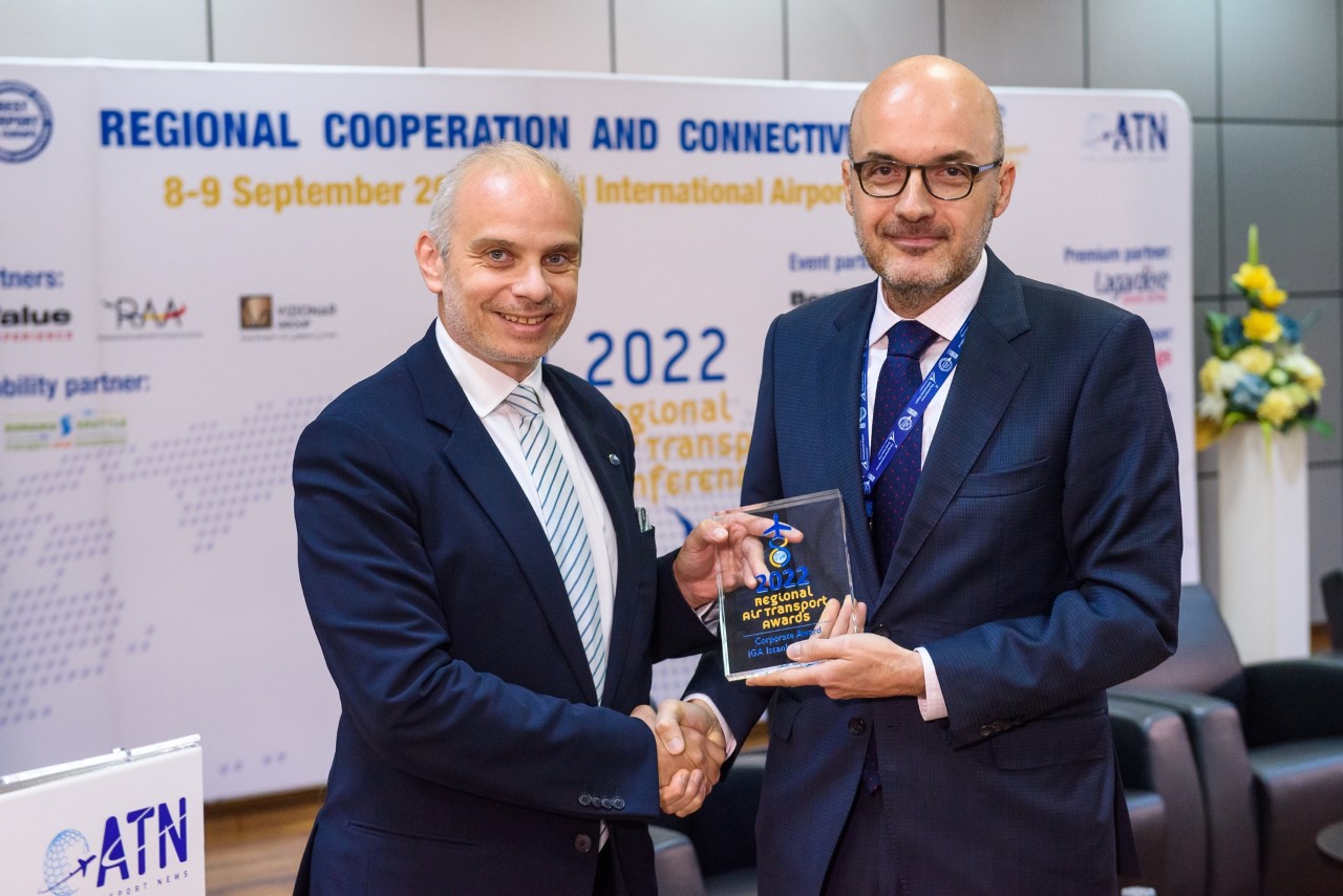 İGA İSTANBUL HAVALİMANI ÖDÜLLERİNE BİR YENİSİNİ EKLEDİ » Apron 24 ...