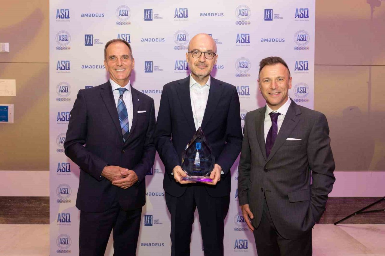 İGA İSTANBUL HAVALİMANI, GÜNEY KORE’DEN 3 ÖDÜLLE DÖNDÜ » Apron 24 ...